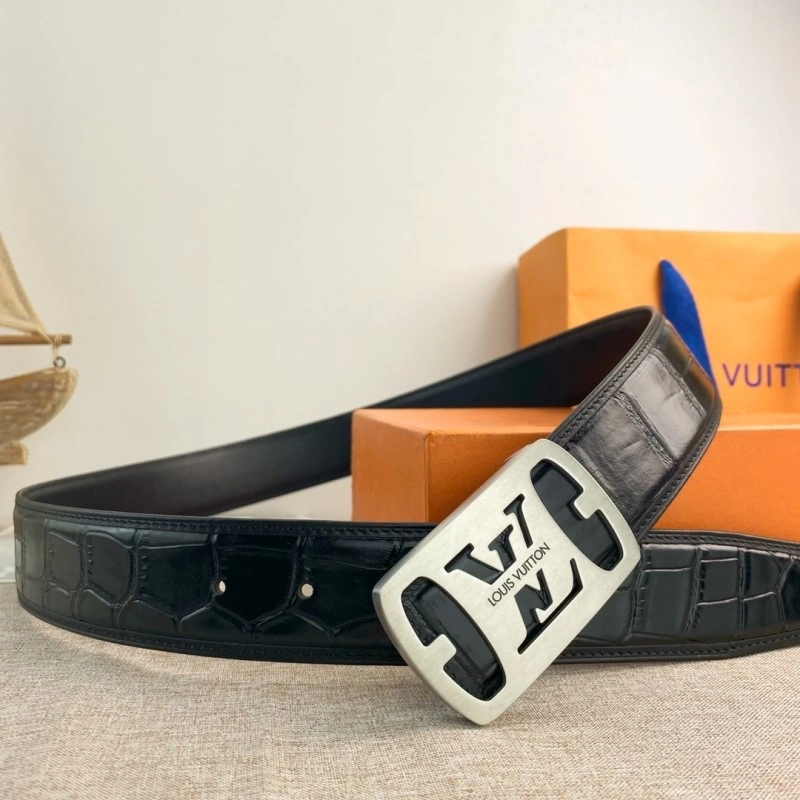 Accurate model Louis Vuitton Belts
