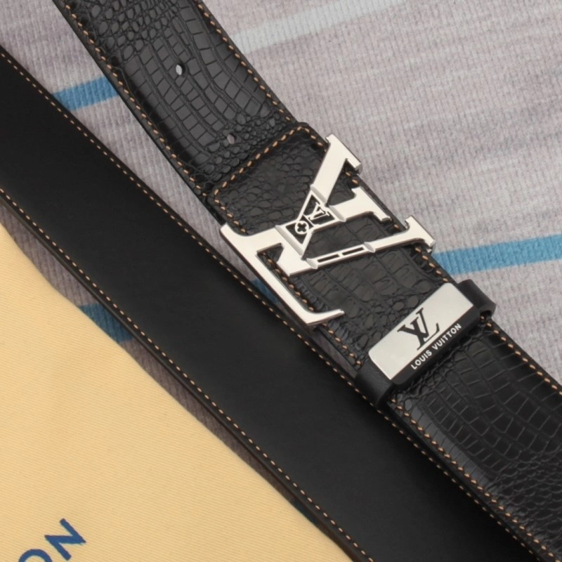 Top mirror Louis Vuitton Belts