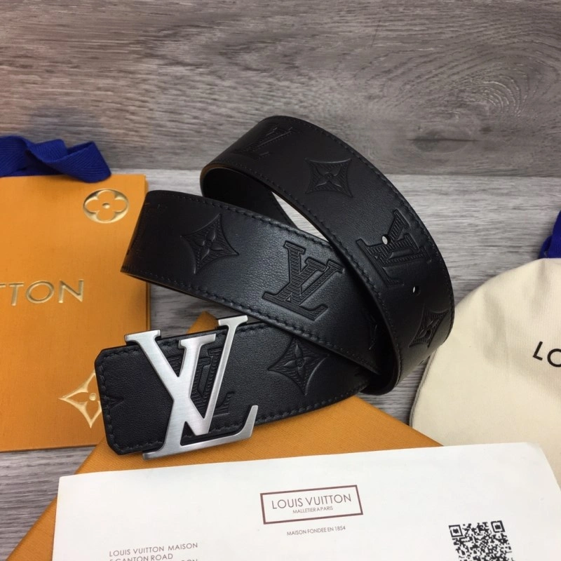 Top mirror Louis Vuitton Belts