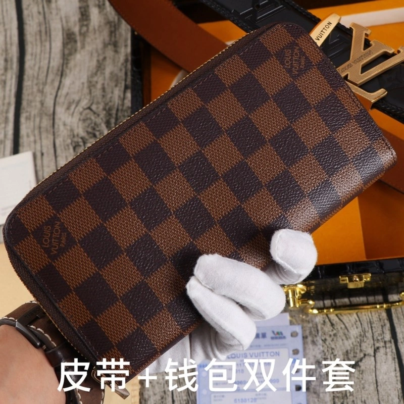 Low-cost Louis Vuitton Belts