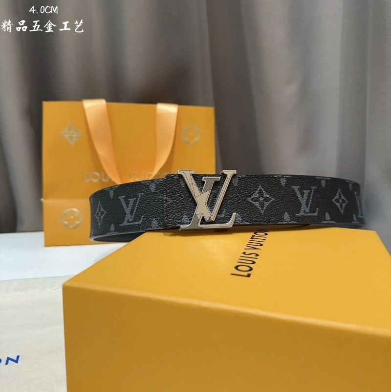 Top mirror Louis Vuitton Belts