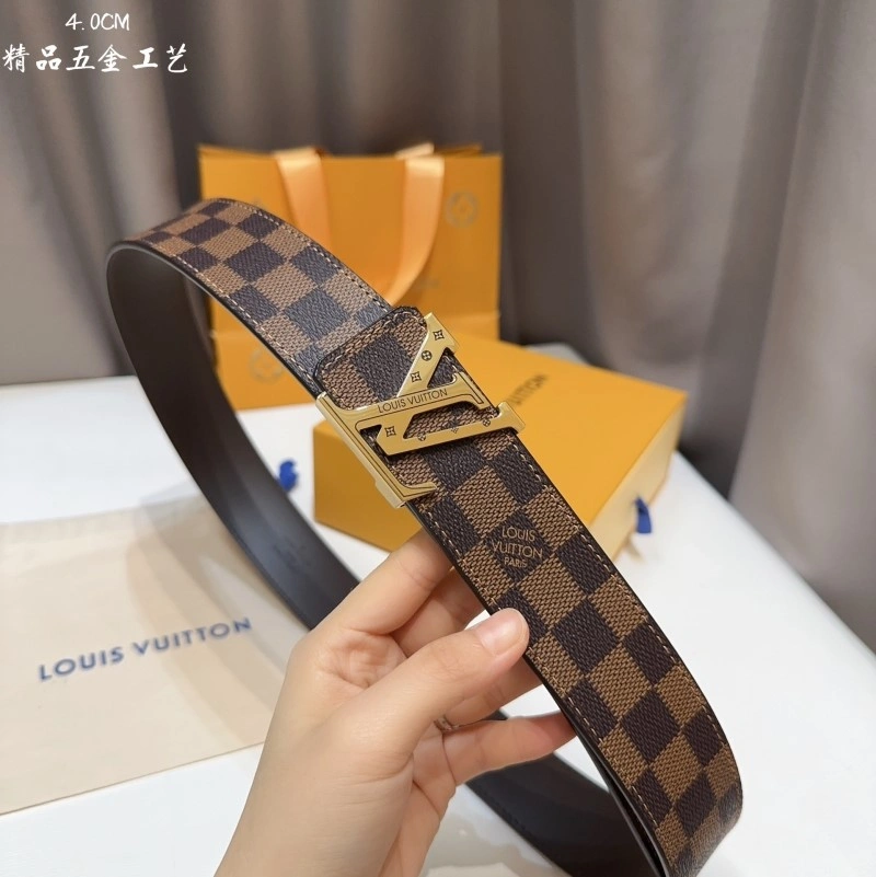 Top mirror Louis Vuitton Belts