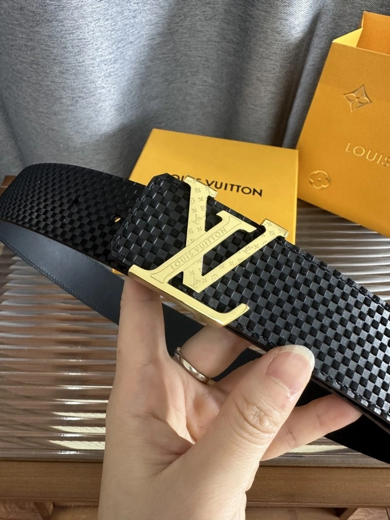 Low-cost Louis Vuitton Belts
