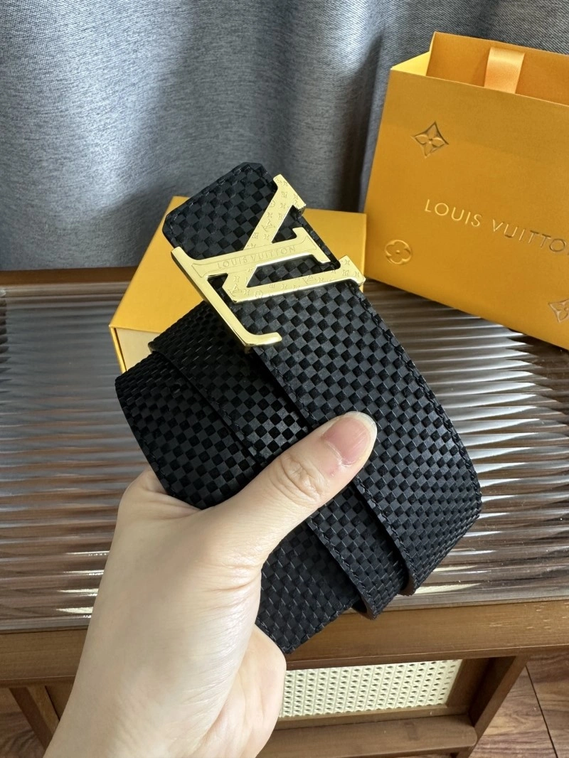 Low-cost Louis Vuitton Belts