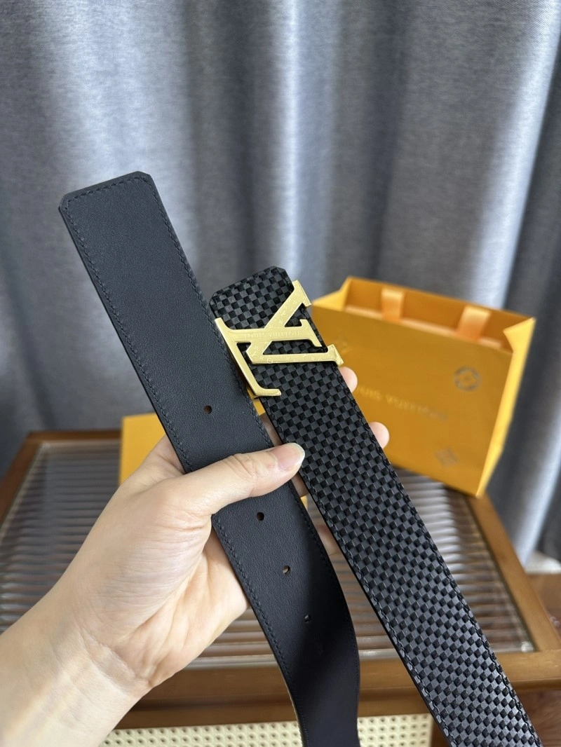 Low-cost Louis Vuitton Belts