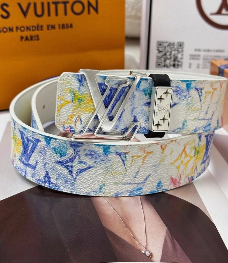 Accurate model Louis Vuitton Belts