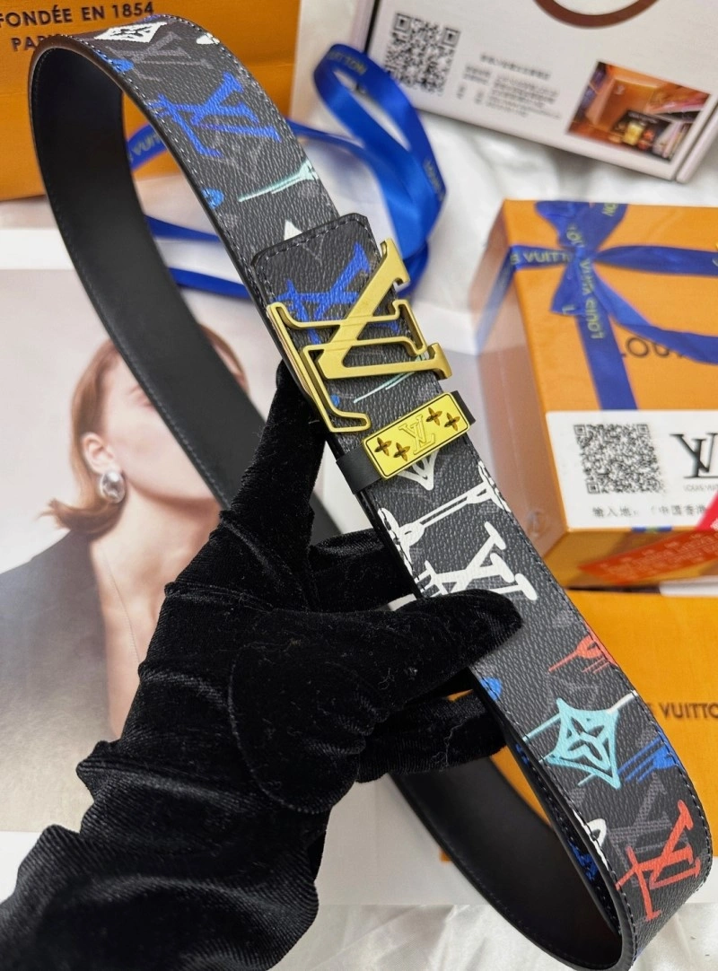 Accurate model Louis Vuitton Belts
