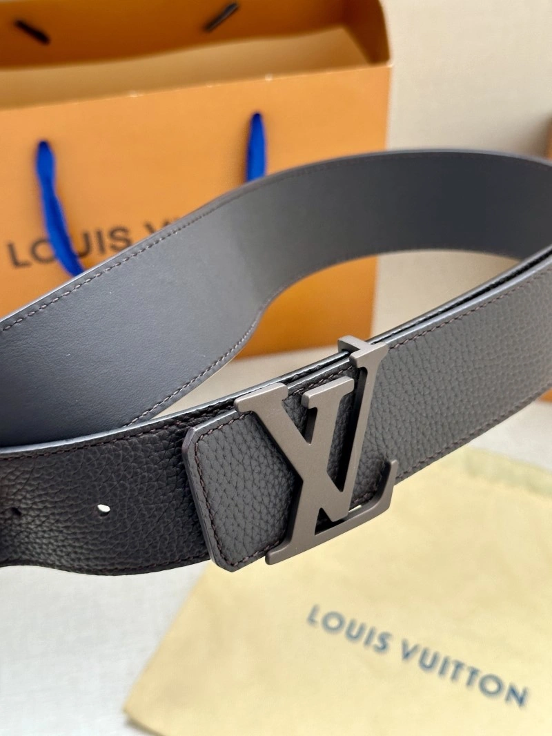 Top mirror Louis Vuitton Belts