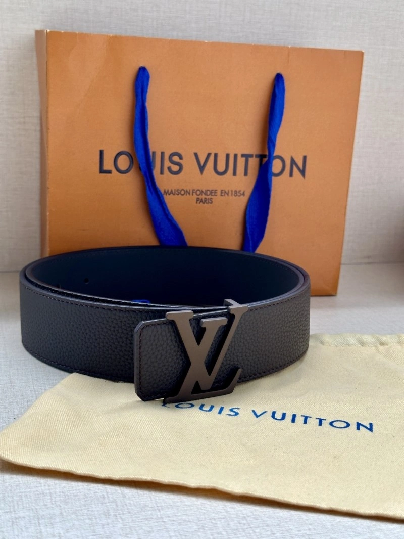 Top mirror Louis Vuitton Belts