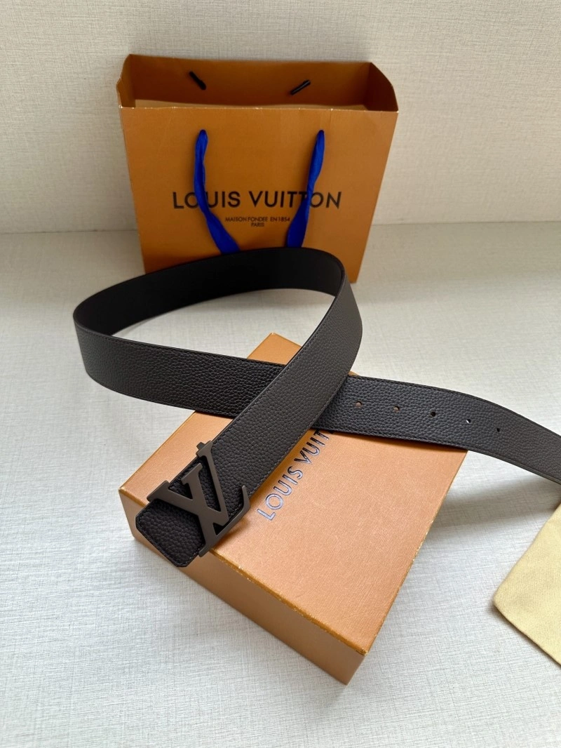 Top mirror Louis Vuitton Belts