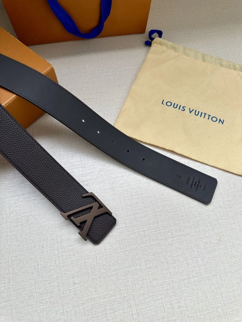 Top mirror Louis Vuitton Belts