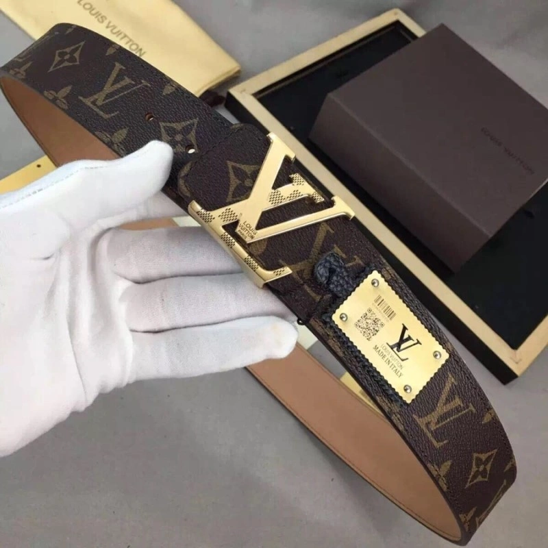 Top mirror Louis Vuitton Belts