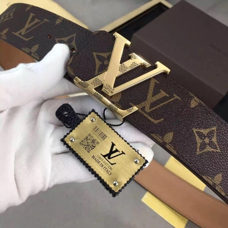Top mirror Louis Vuitton Belts