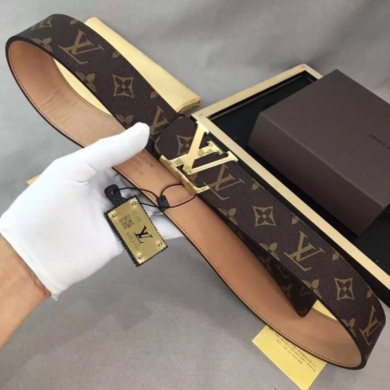 Top mirror Louis Vuitton Belts