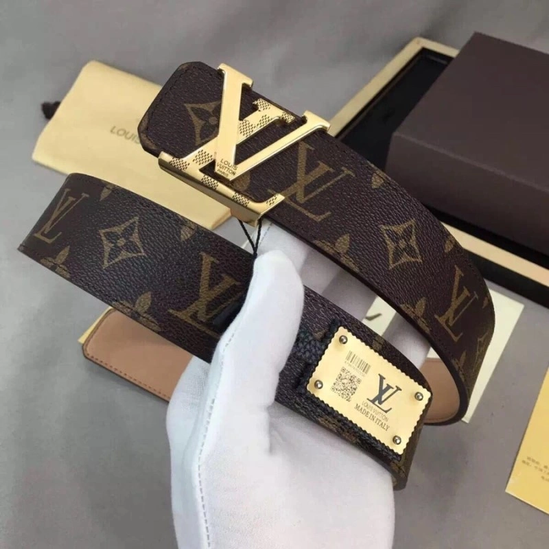 Top mirror Louis Vuitton Belts