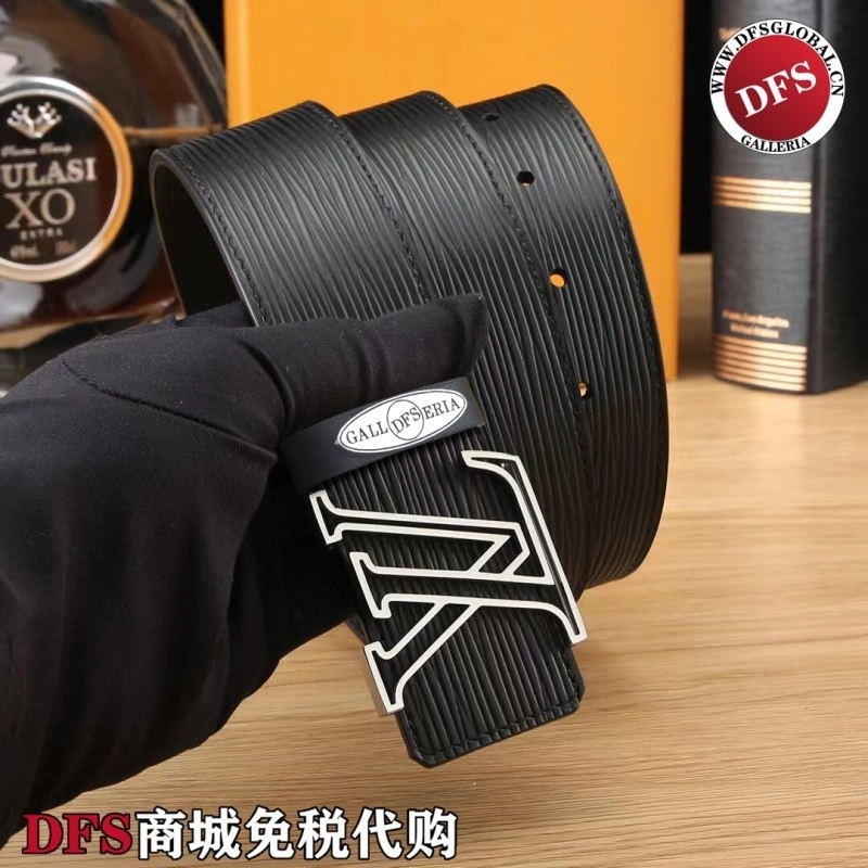 Top mirror Louis Vuitton Belts