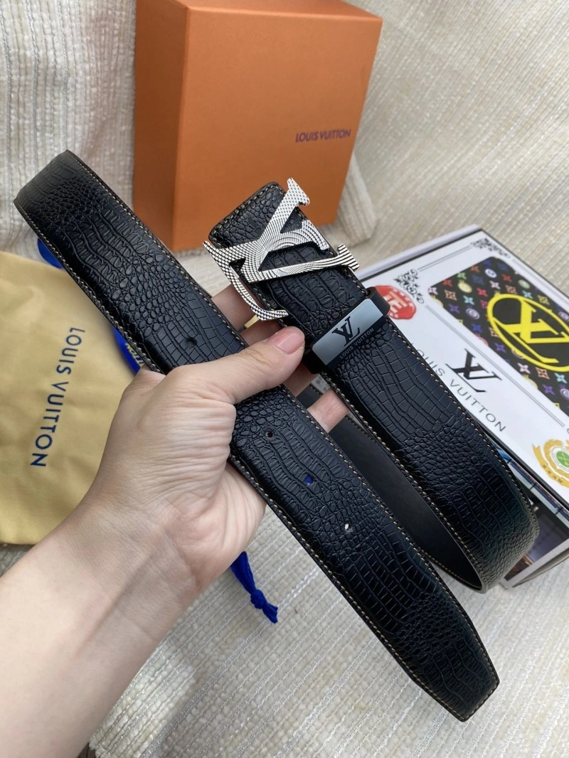 Top mirror Louis Vuitton Belts