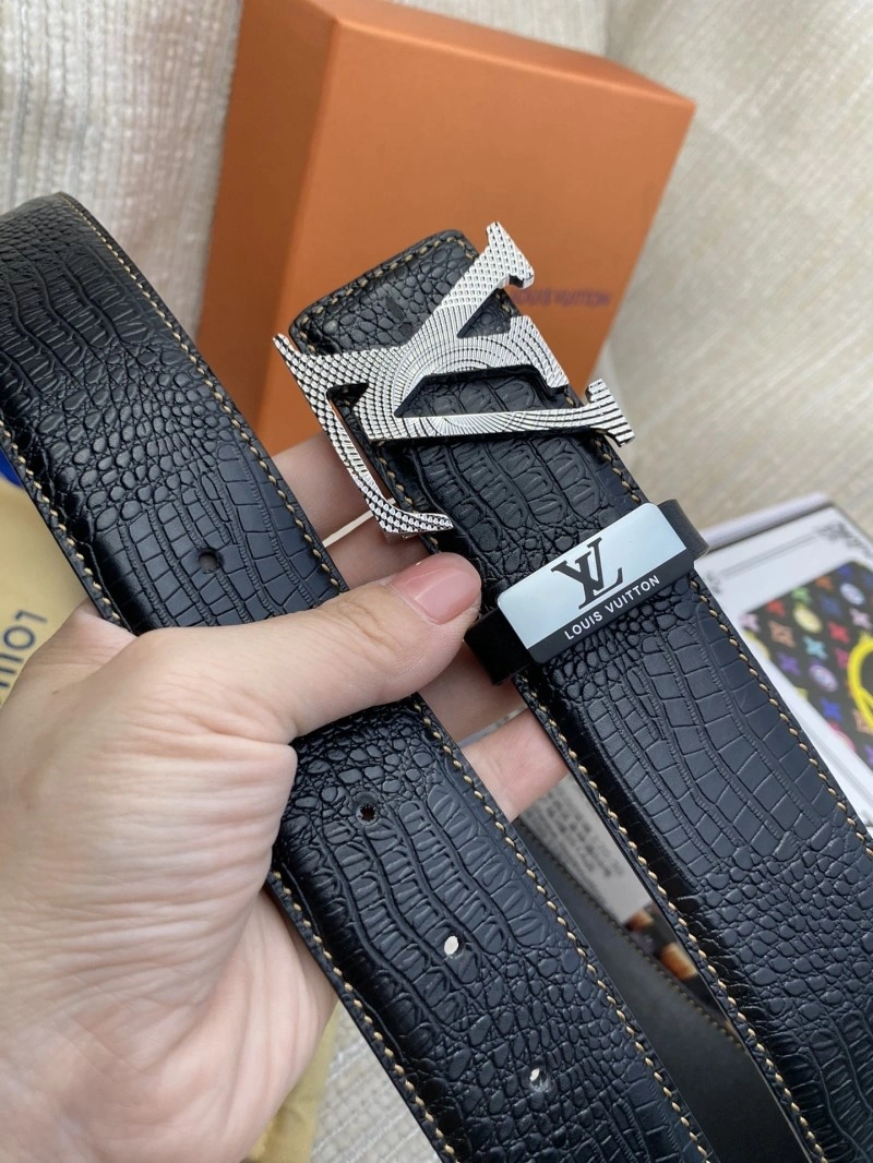 Top mirror Louis Vuitton Belts