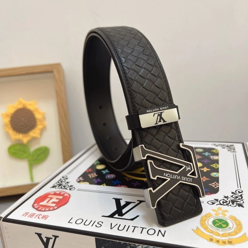 Top mirror Louis Vuitton Belts