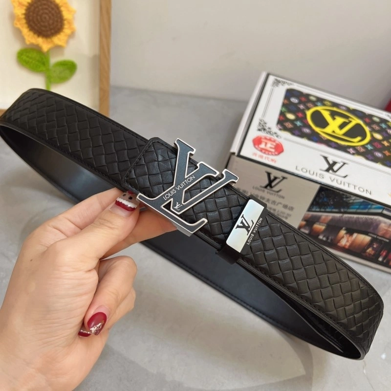 Top mirror Louis Vuitton Belts