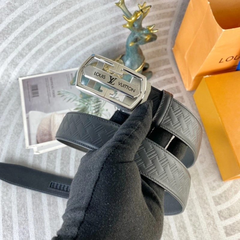 Low-cost Louis Vuitton Belts