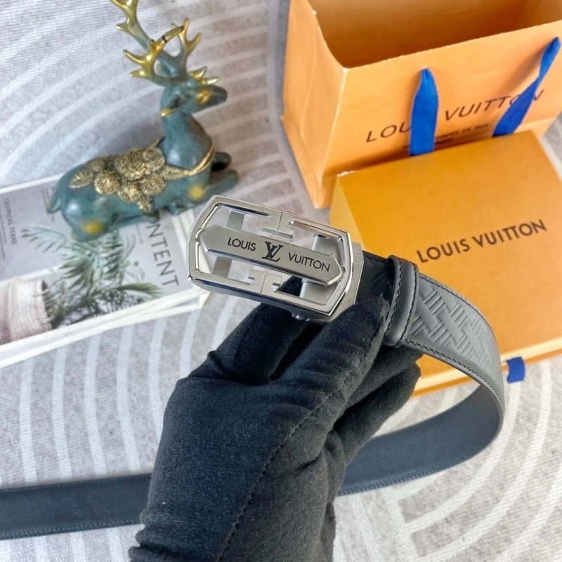 Low-cost Louis Vuitton Belts