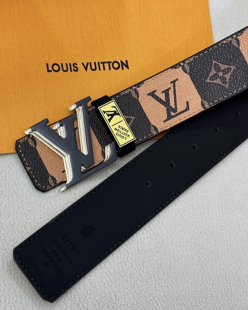 Top mirror Louis Vuitton Belts