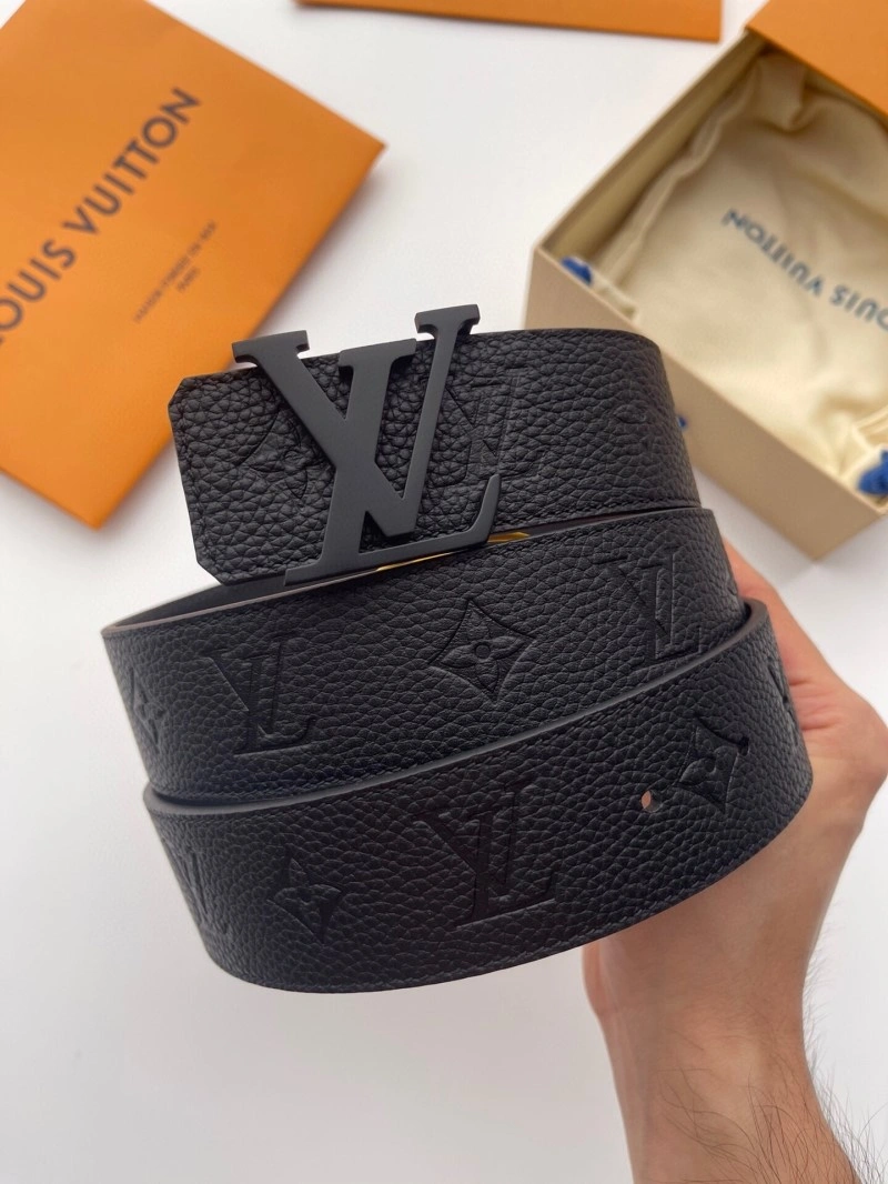 Top mirror Louis Vuitton Belts