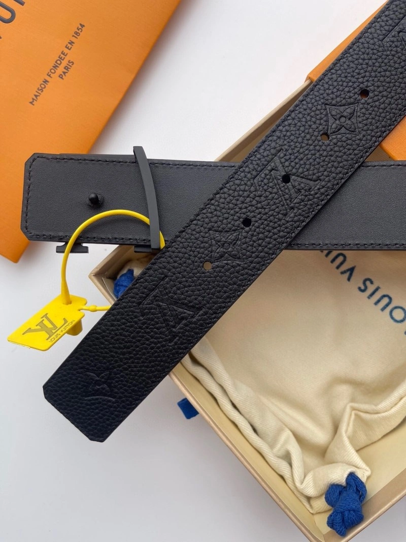 Top mirror Louis Vuitton Belts