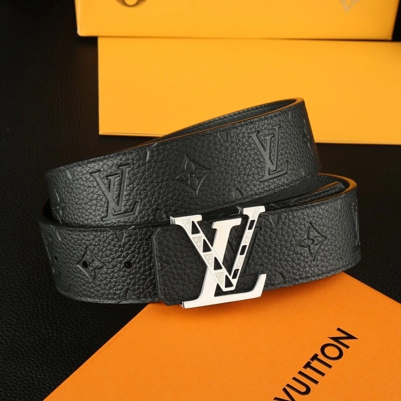 Accurate model Louis Vuitton Belts