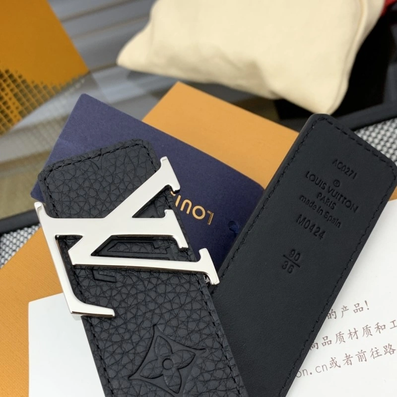 Top mirror Louis Vuitton Belts