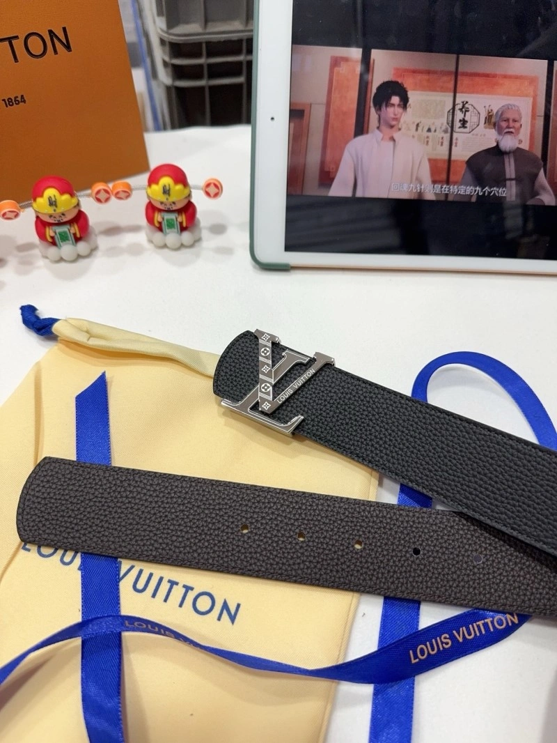 Official Louis Vuitton Belts