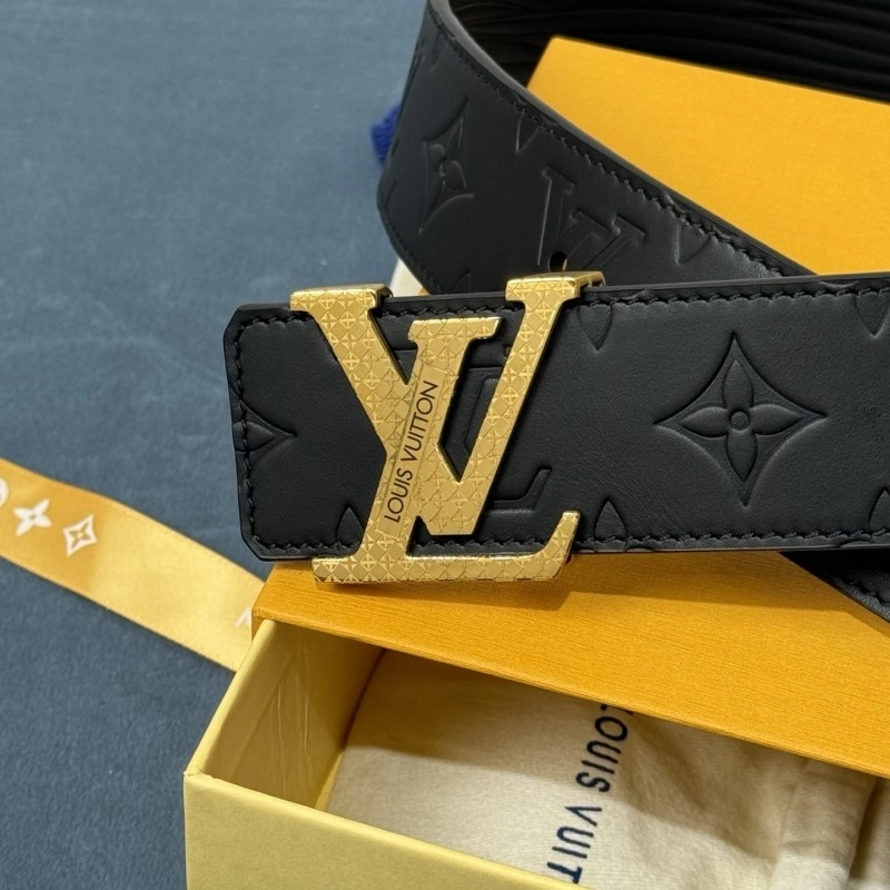 Accurate model Louis Vuitton Belts