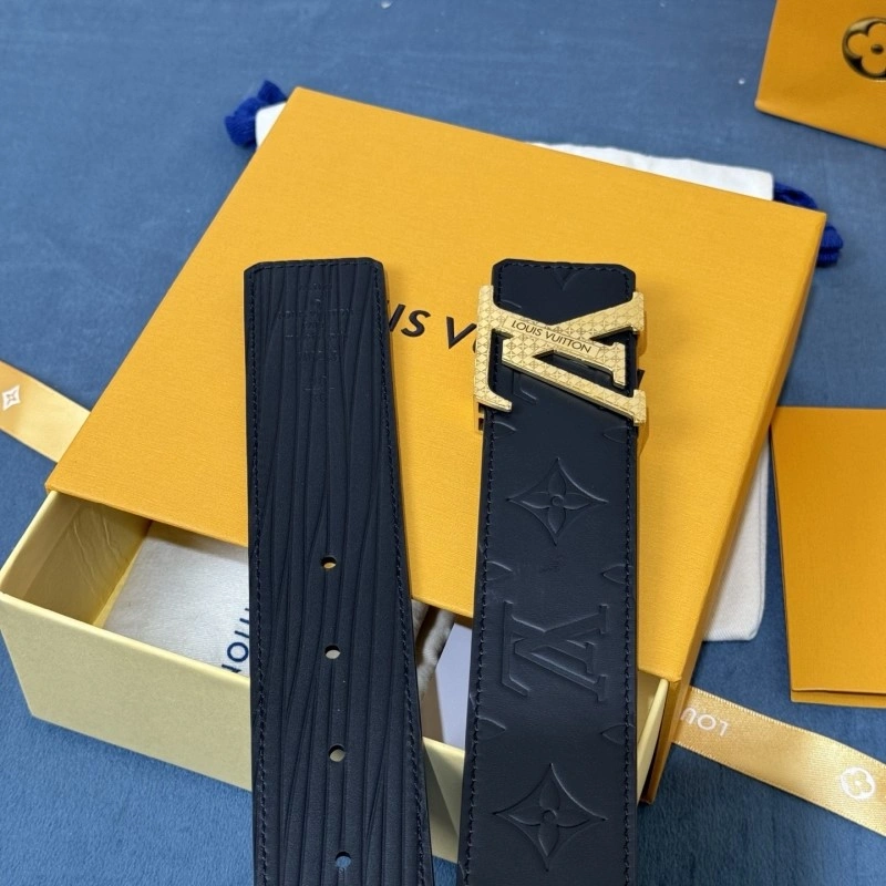 Accurate model Louis Vuitton Belts