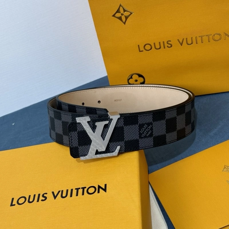 Accurate model Louis Vuitton Belts