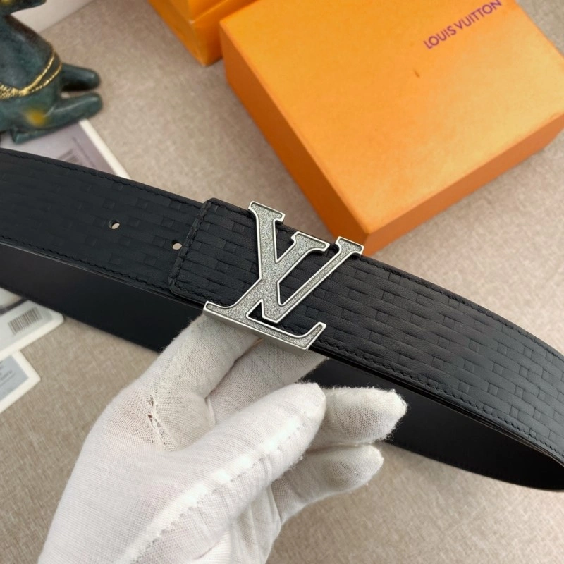 Top mirror Louis Vuitton Belts