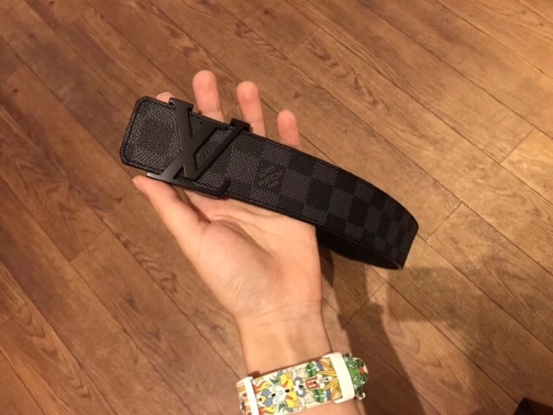 Legit Louis Vuitton Belts