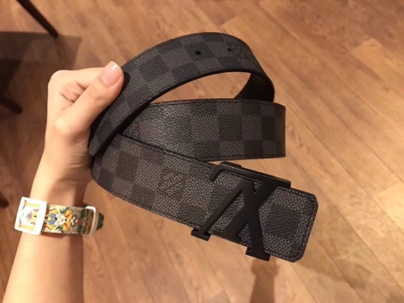 Legit Louis Vuitton Belts