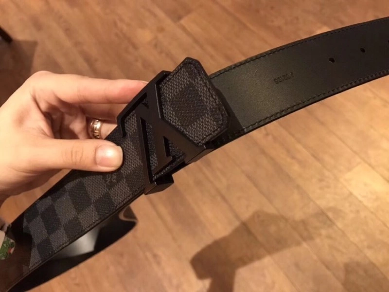 Legit Louis Vuitton Belts
