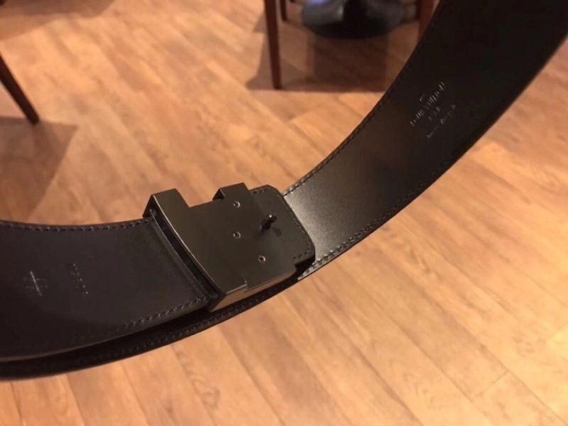 Legit Louis Vuitton Belts