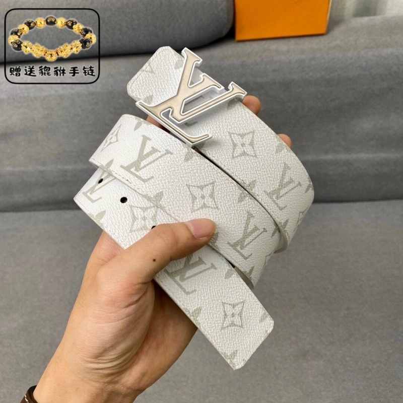 Accurate model Louis Vuitton Belts