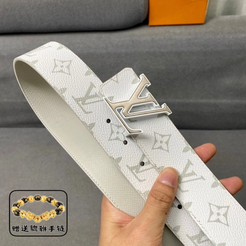 Accurate model Louis Vuitton Belts