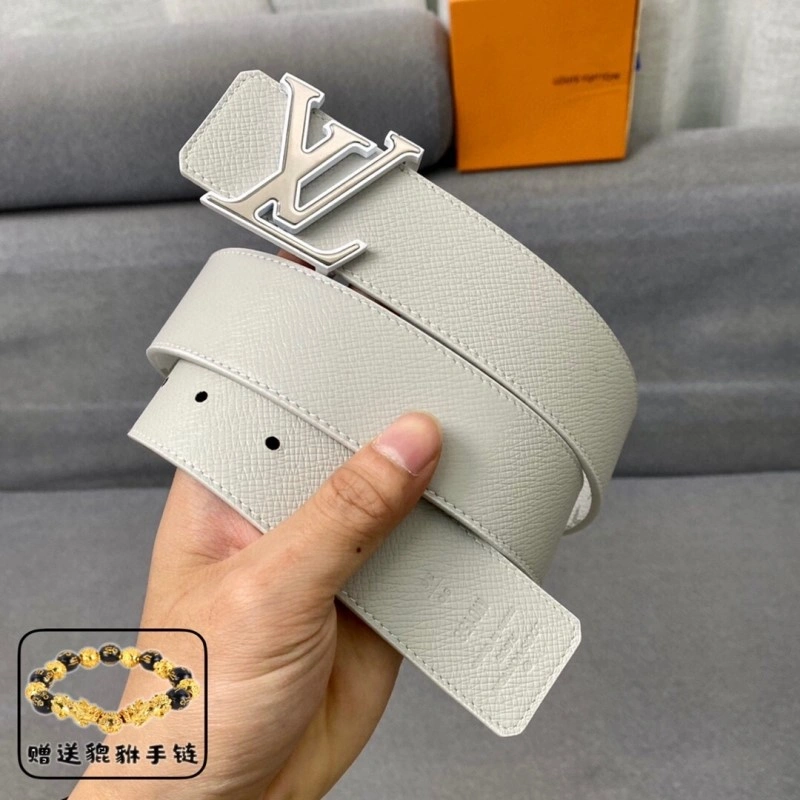 Accurate model Louis Vuitton Belts