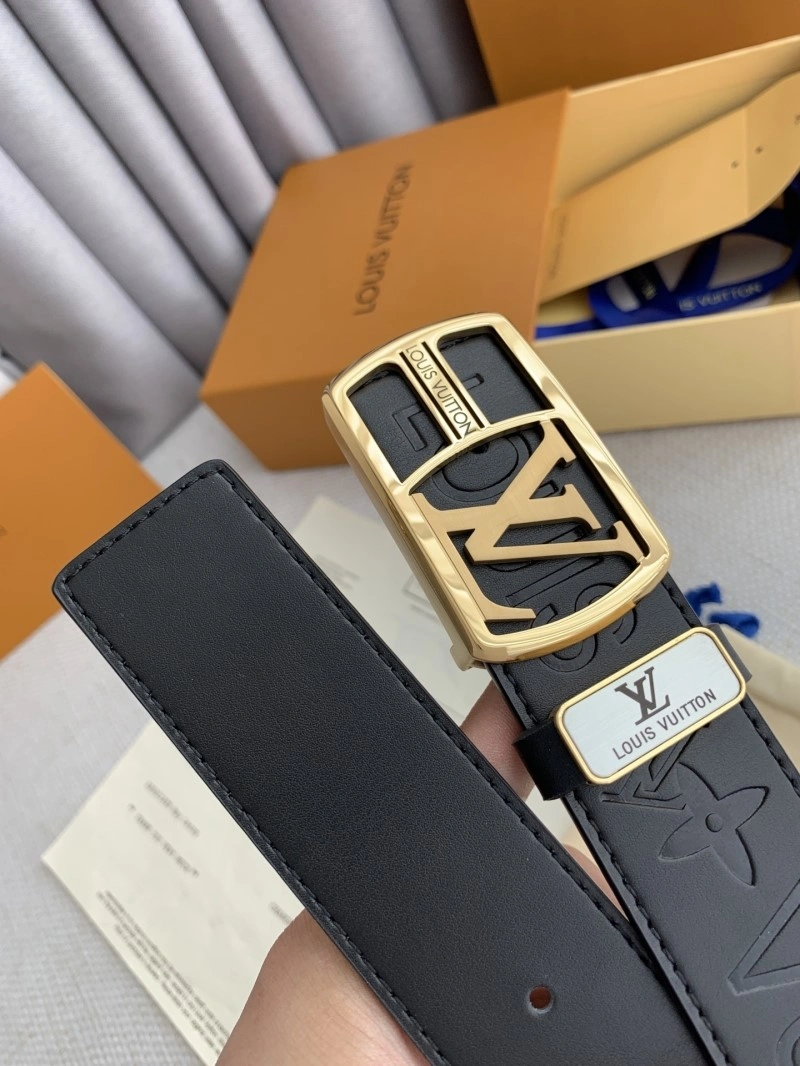 Top mirror Louis Vuitton Belts