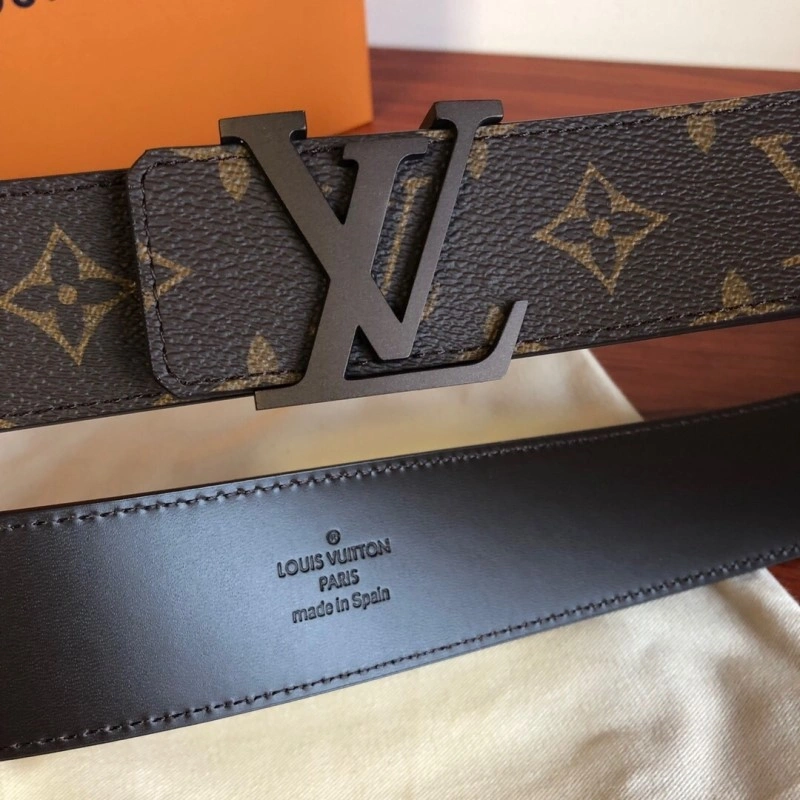 Low-cost Louis Vuitton Belts