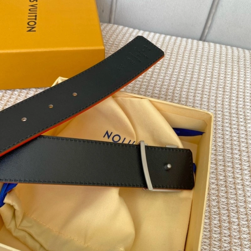Top mirror Louis Vuitton Belts