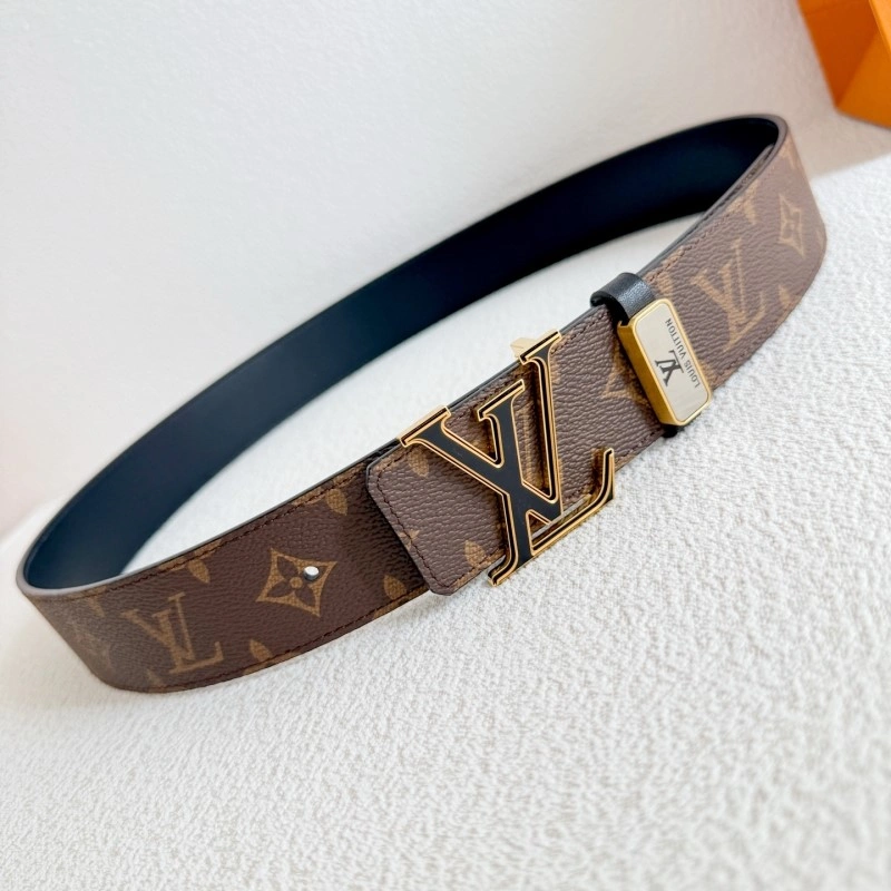 Top mirror Louis Vuitton Belts