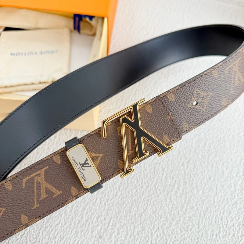 Top mirror Louis Vuitton Belts