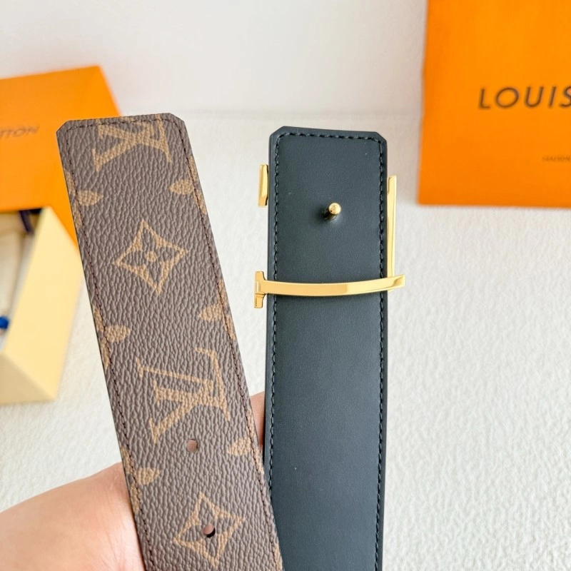 Top mirror Louis Vuitton Belts