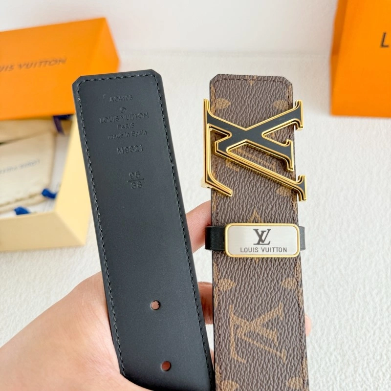 Top mirror Louis Vuitton Belts
